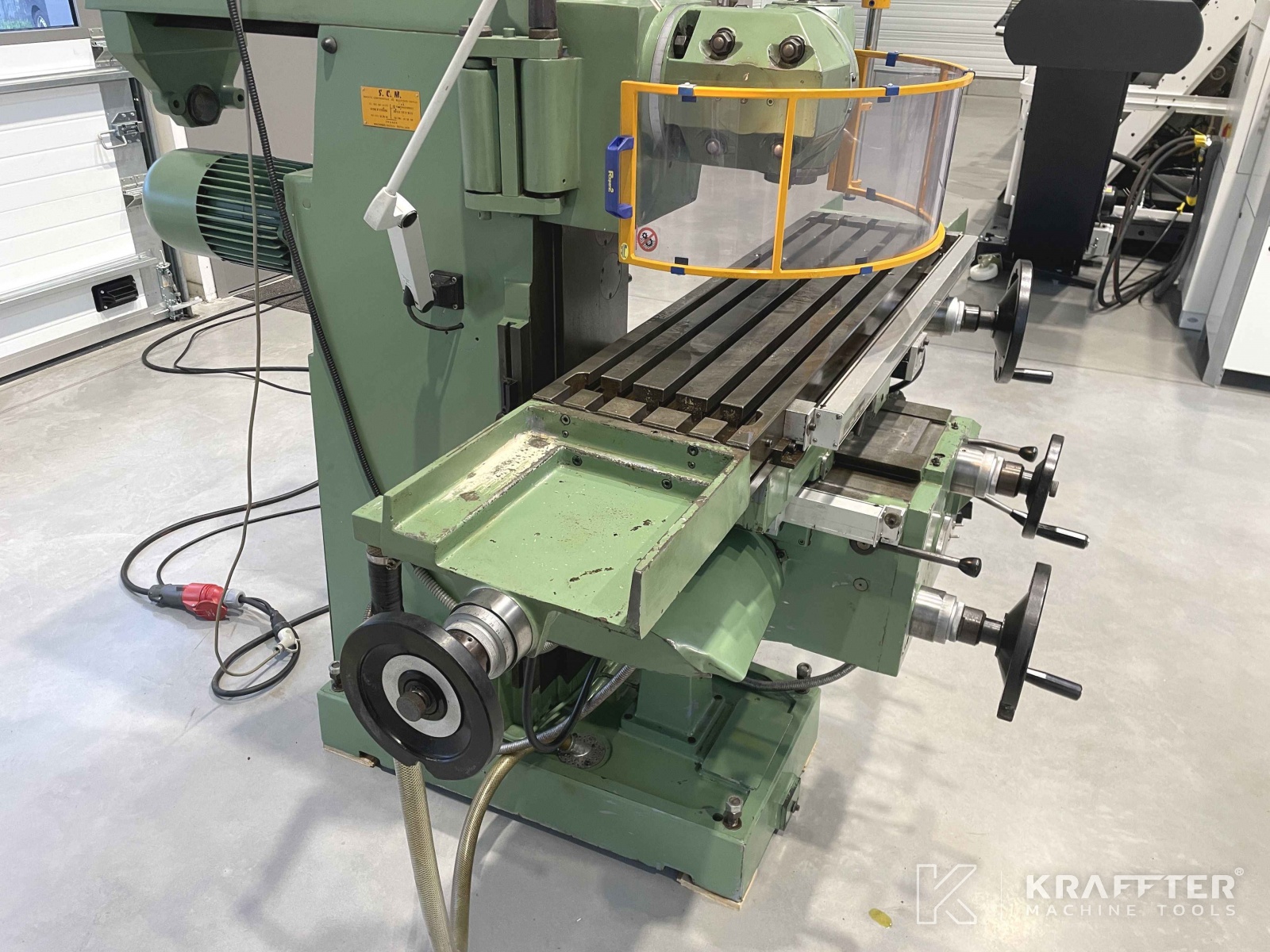 Vernier FV 300 E Fraiseuse conventionnelle d'occasion (11)