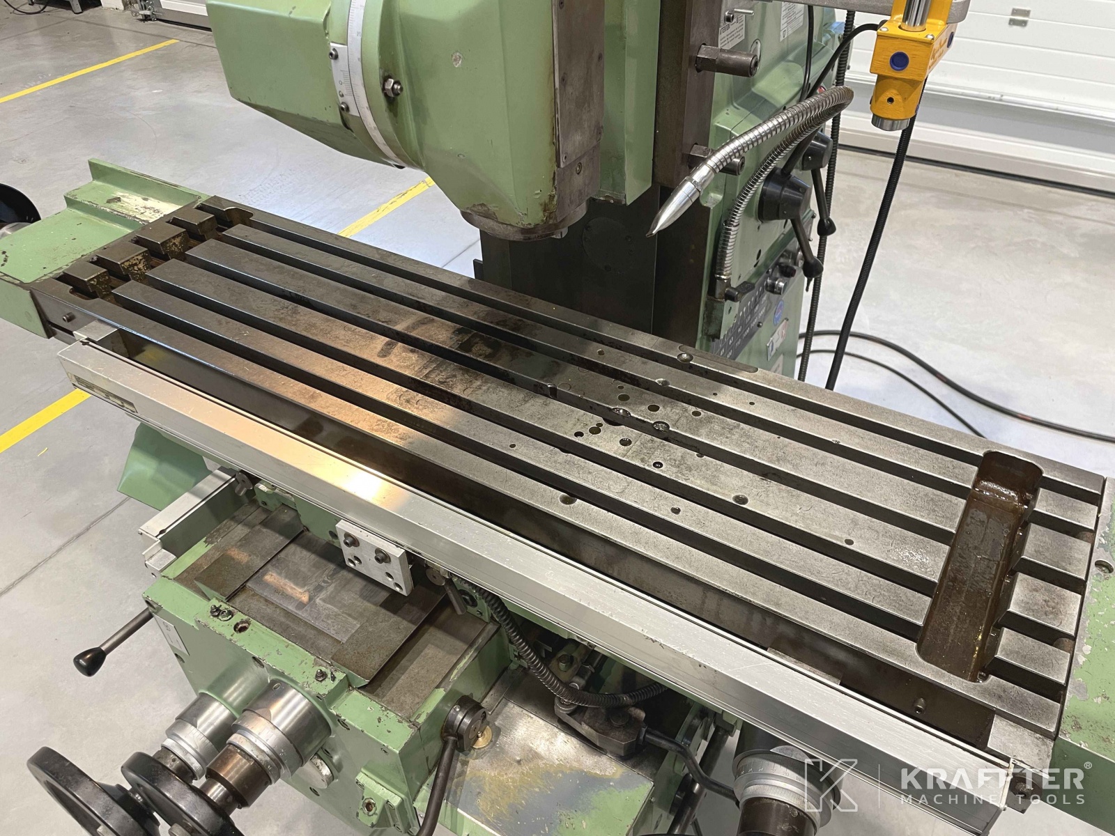 Vernier FV 300 E Fraiseuse conventionnelle d'occasion (11)